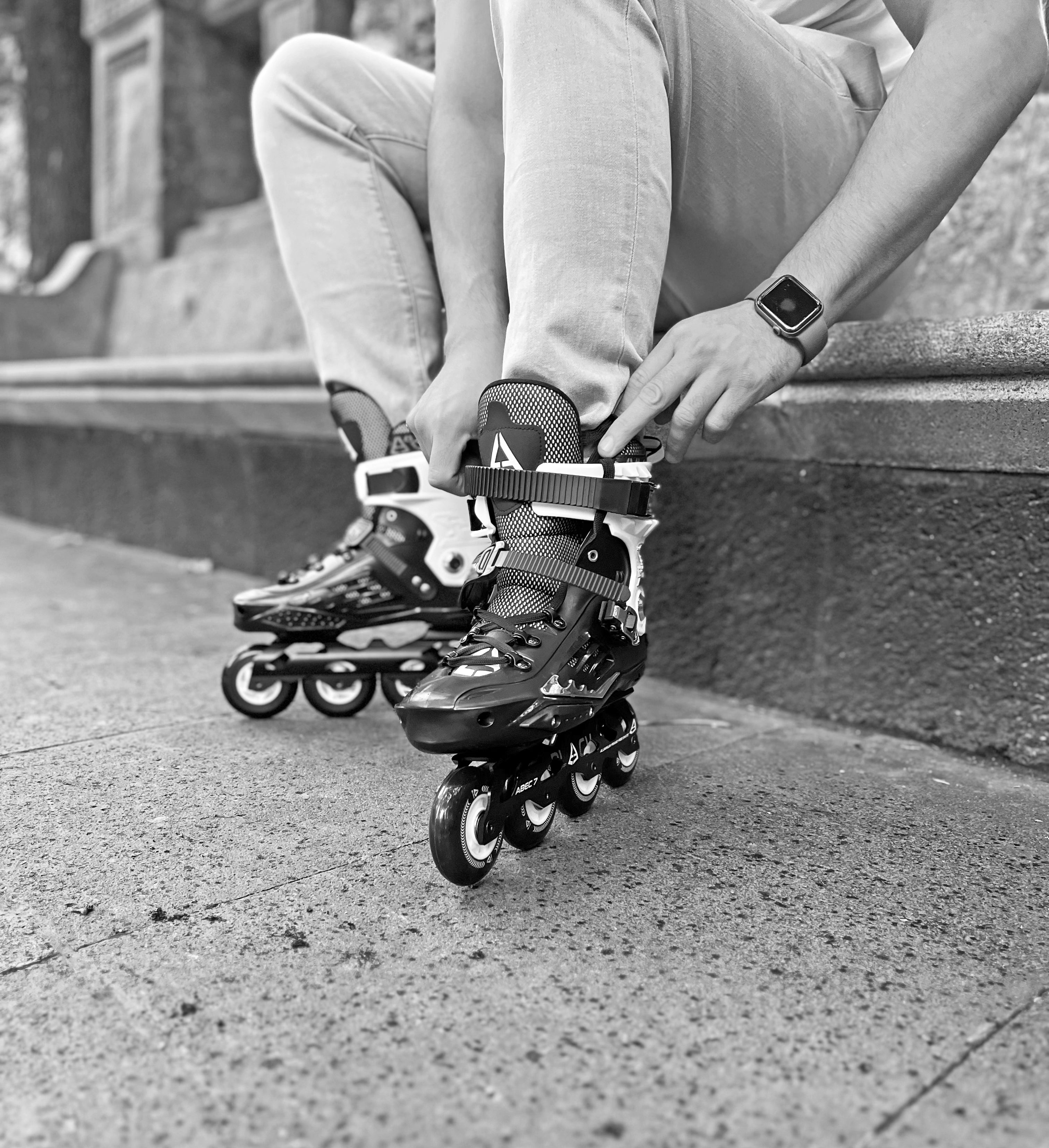 FreeSkate Skates: Freedom on Wheels – OmniRoller